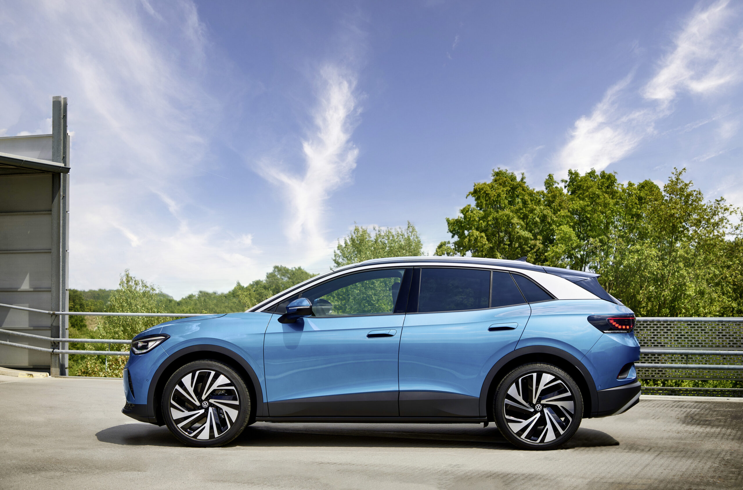 Powerful Volkswagen ID.4 Style+ 2025 Pris Specifikationer Sammenlign